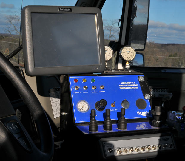 Stahly Sprayer - McDowell Farm Implement Co.